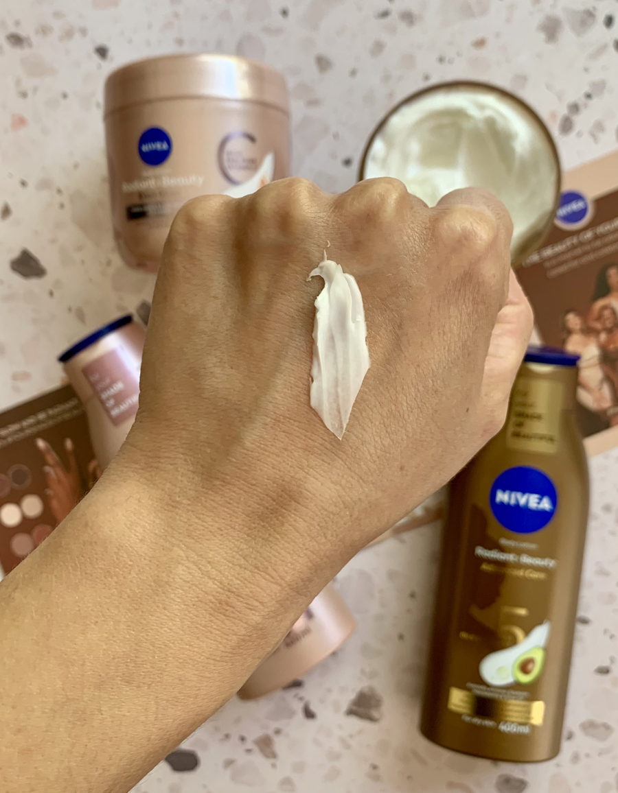 Delve into the NIVEA Pamper Box with us and discover the natural beauty ...